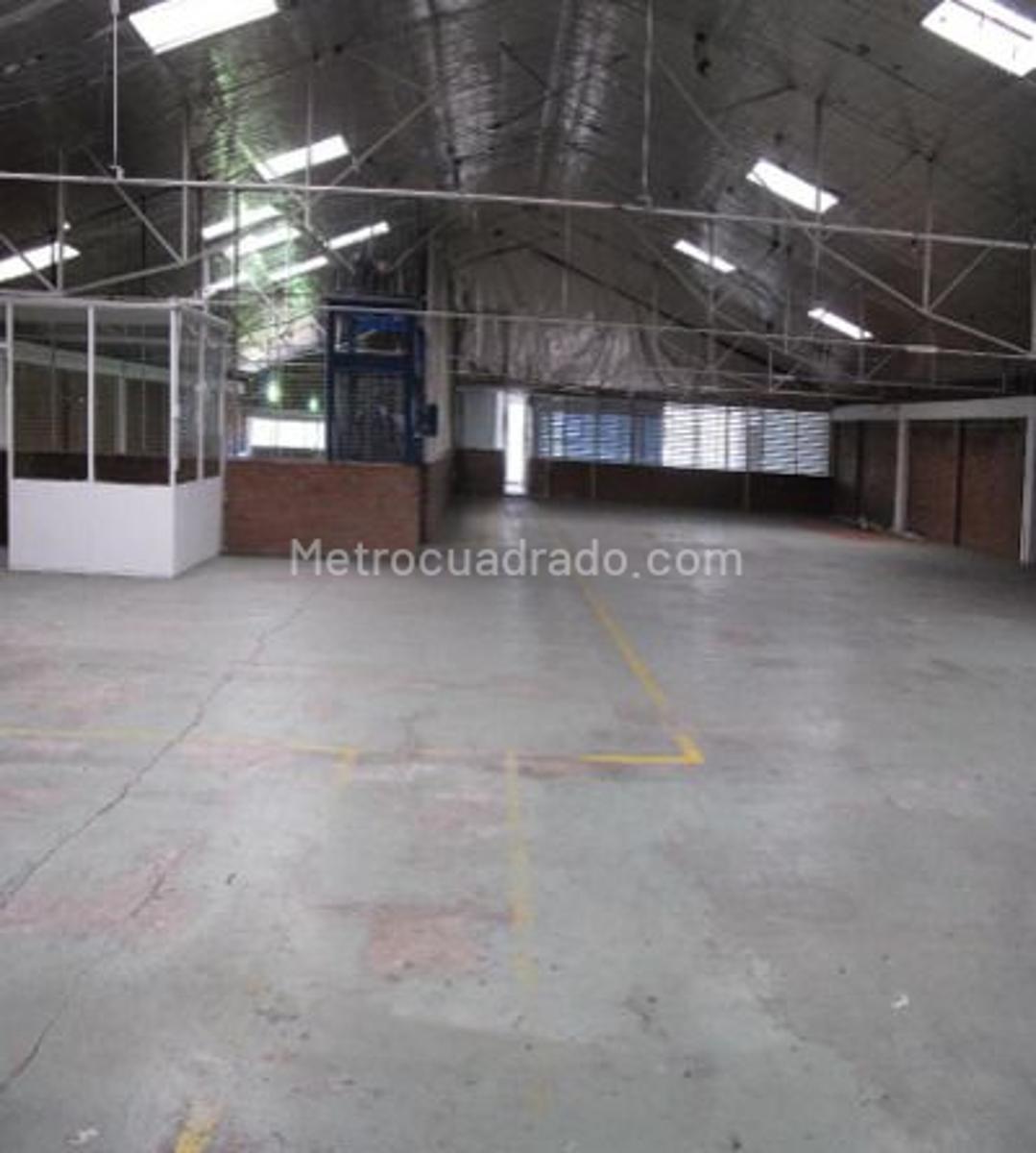 Arriendo de Bodega en Zona industrial barrio cundinamarca - Bogotá D.C. - 11052-M3471632