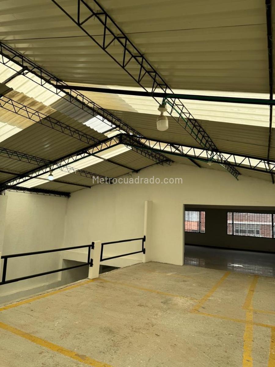 Venta de Bodega en Prado veraniego - Bogotá D.C. - 11052-M5338448