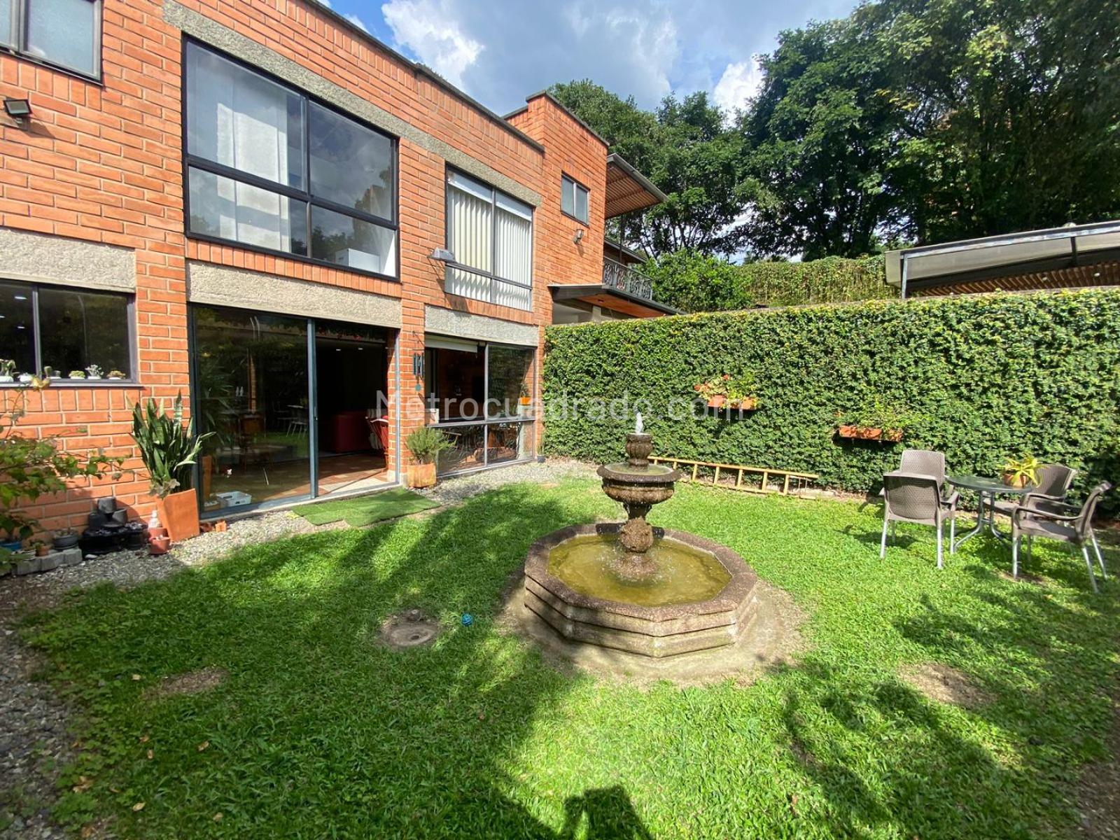 Venta de Casa en Loma de las brujas - Envigado - 11086-M5489498