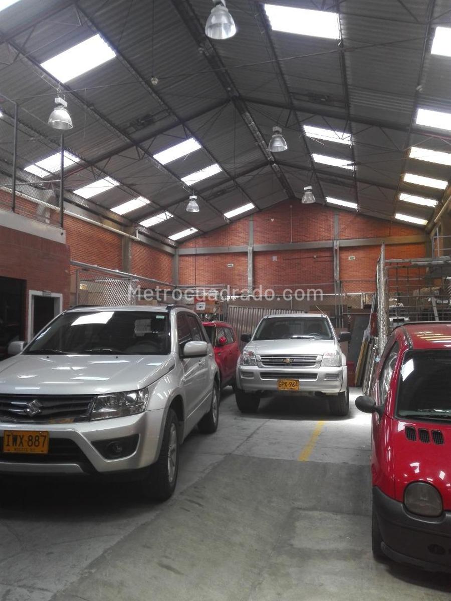 Venta de Bodega en Montevideo - Bogotá D.C. - 11204-M2681011
