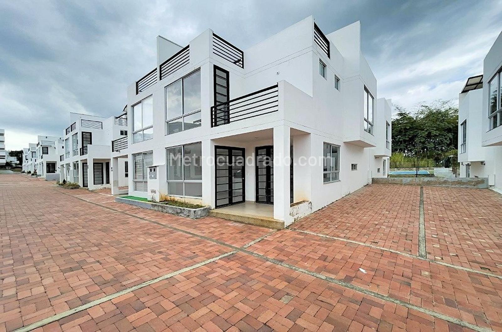 Venta de Casa en Condominio residencial palmas de iraka ii la mesa - La ...