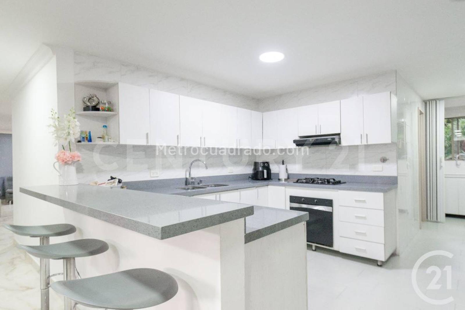 Venta de Apartamento en Poblado - Medellín - 11704-M5378358