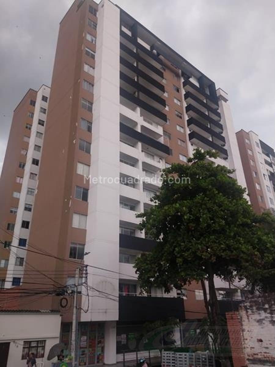 Arriendo de Local Comercial en Casco antiguo - Floridablanca - 12499-3721