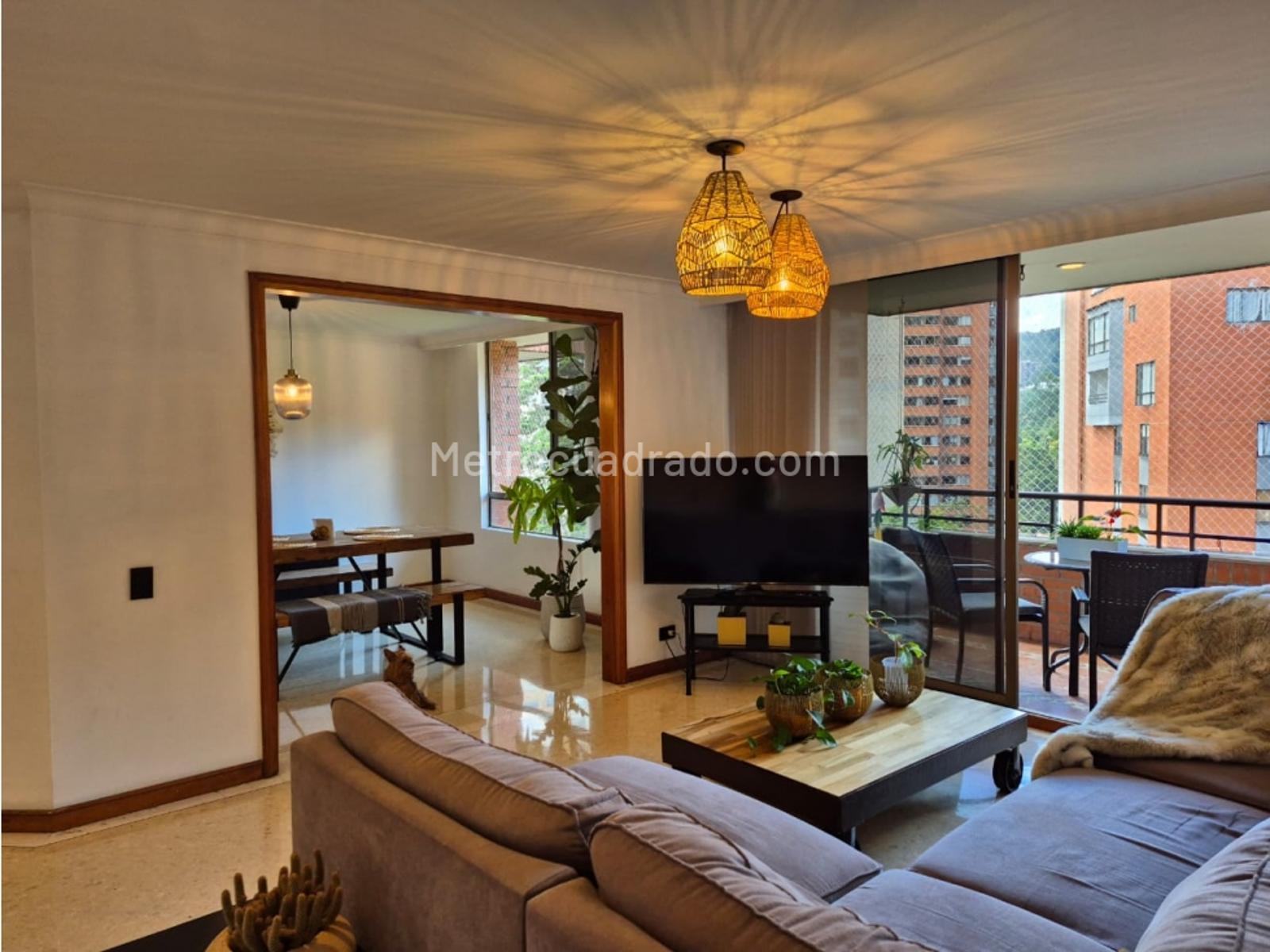 Venta de Apartamento en El poblado loma del tesoro - Medellín - 13794 ...