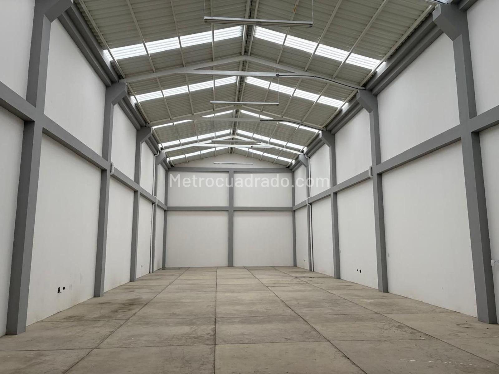 Arriendo de Bodega en Las ferias - Bogotá D.C. - 16471-M5952179