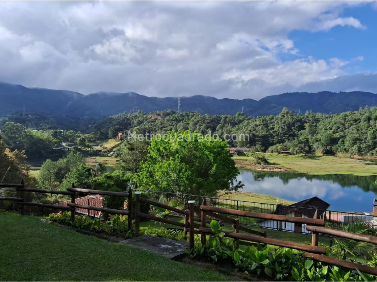 Venta de Finca en Guatape - Guatape - 17593-M5623825