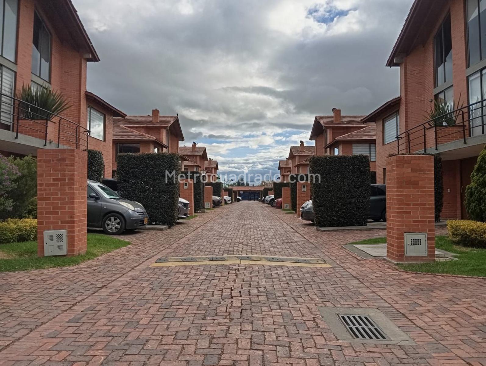 Venta de Casa en Tierra viva - Chía - 17778-M5780818