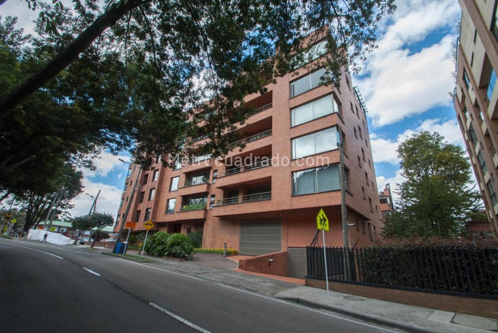 Venta de Apartamento en Los rosales - Bogotá D.C. - 212-M5043848