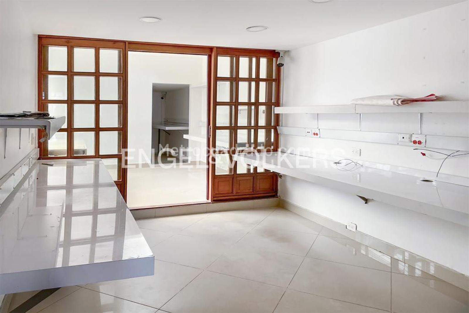 Venta de Local Comercial en Alhambra - Bogotá D.C. - 2671-M5152655