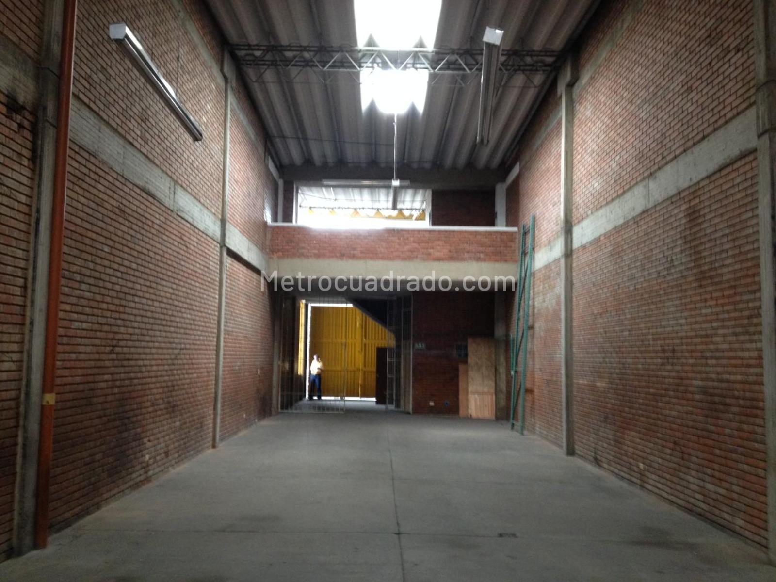 Arriendo de Bodega en Fontibon - Bogotá D.C. - 2764-M2882270