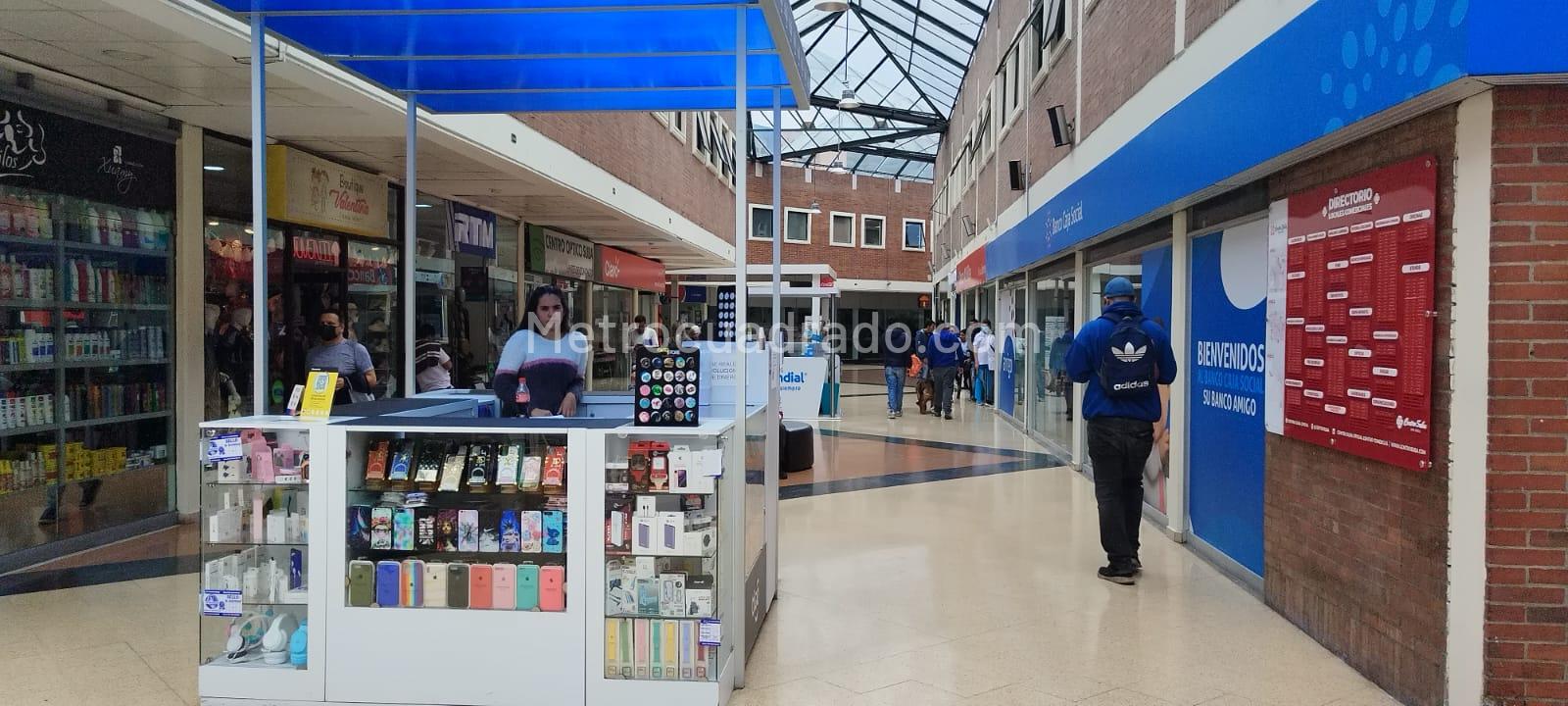 Venta de Local Comercial en Cc centro suba - Bogotá D.C. - 3312-M3721496