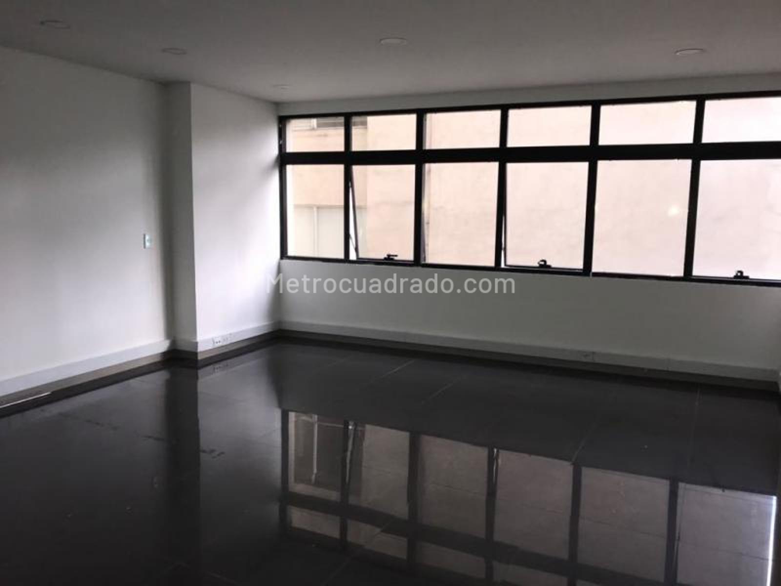 Venta de Oficina en Lago gaitan - Bogotá D.C. - 342-12084