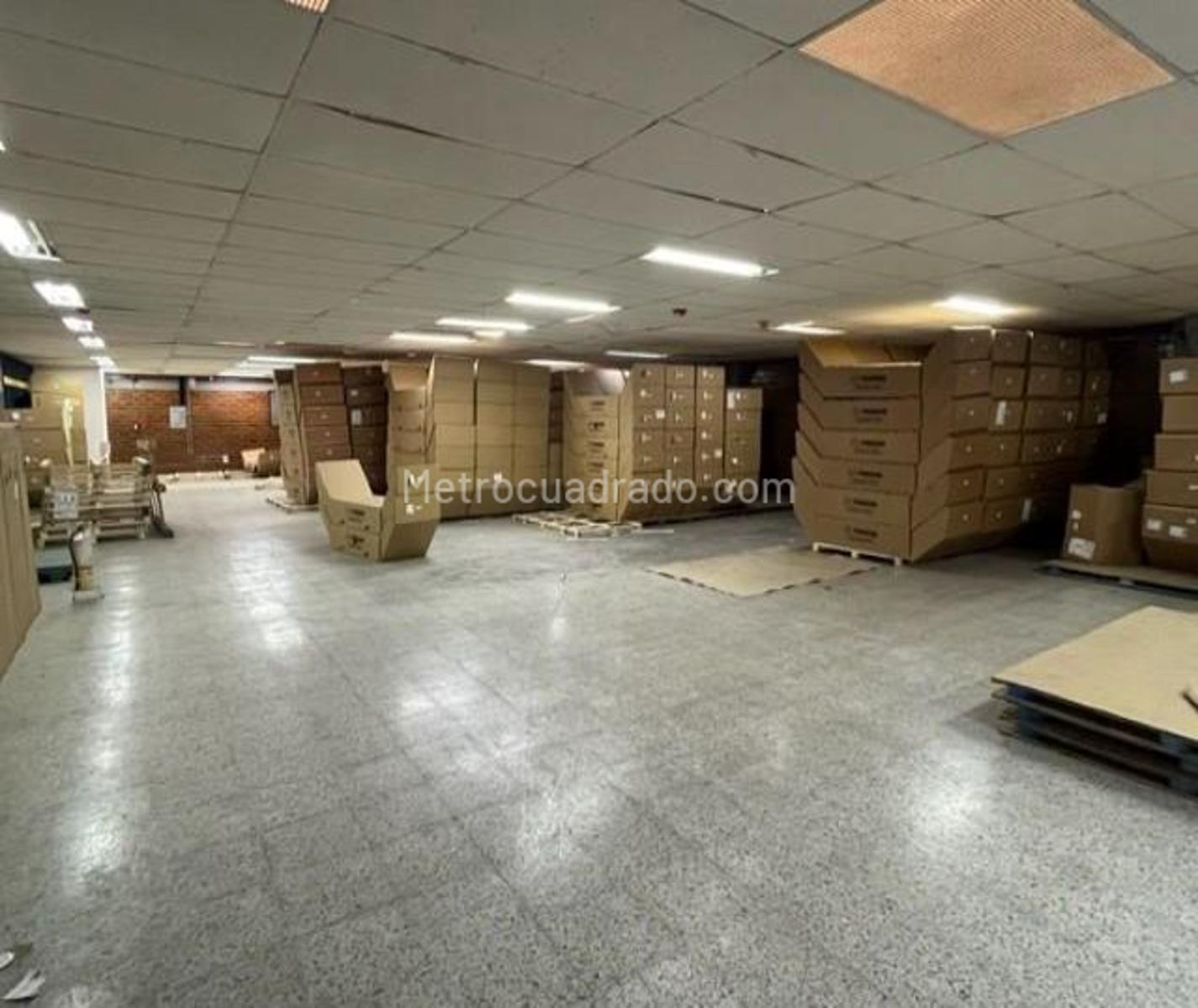 Arriendo de Bodega en Montevideo - Bogotá D.C. - 3561-M5632521