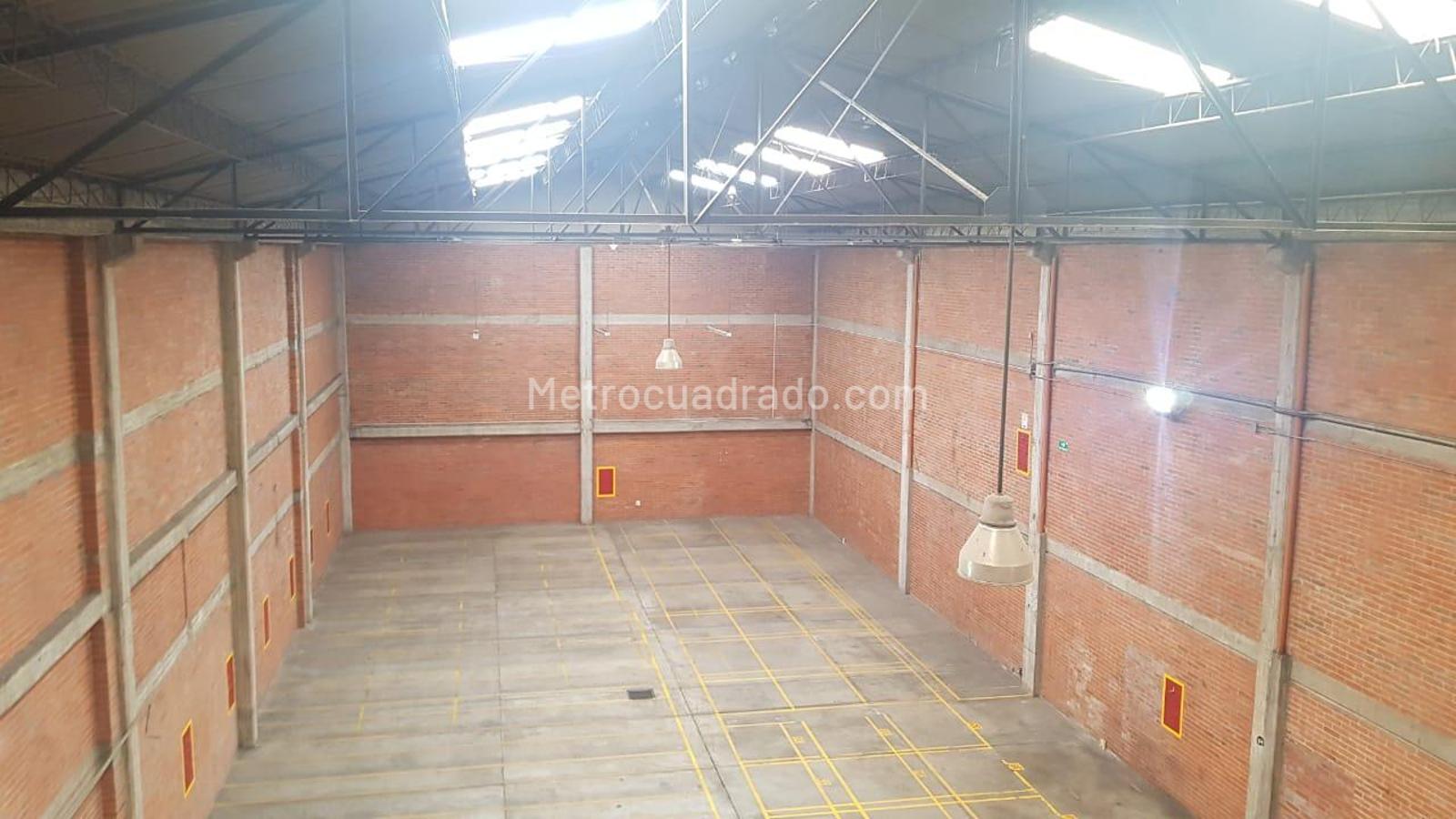 Venta de Bodega en Montevideo - Bogotá D.C. - 3604-M2683977