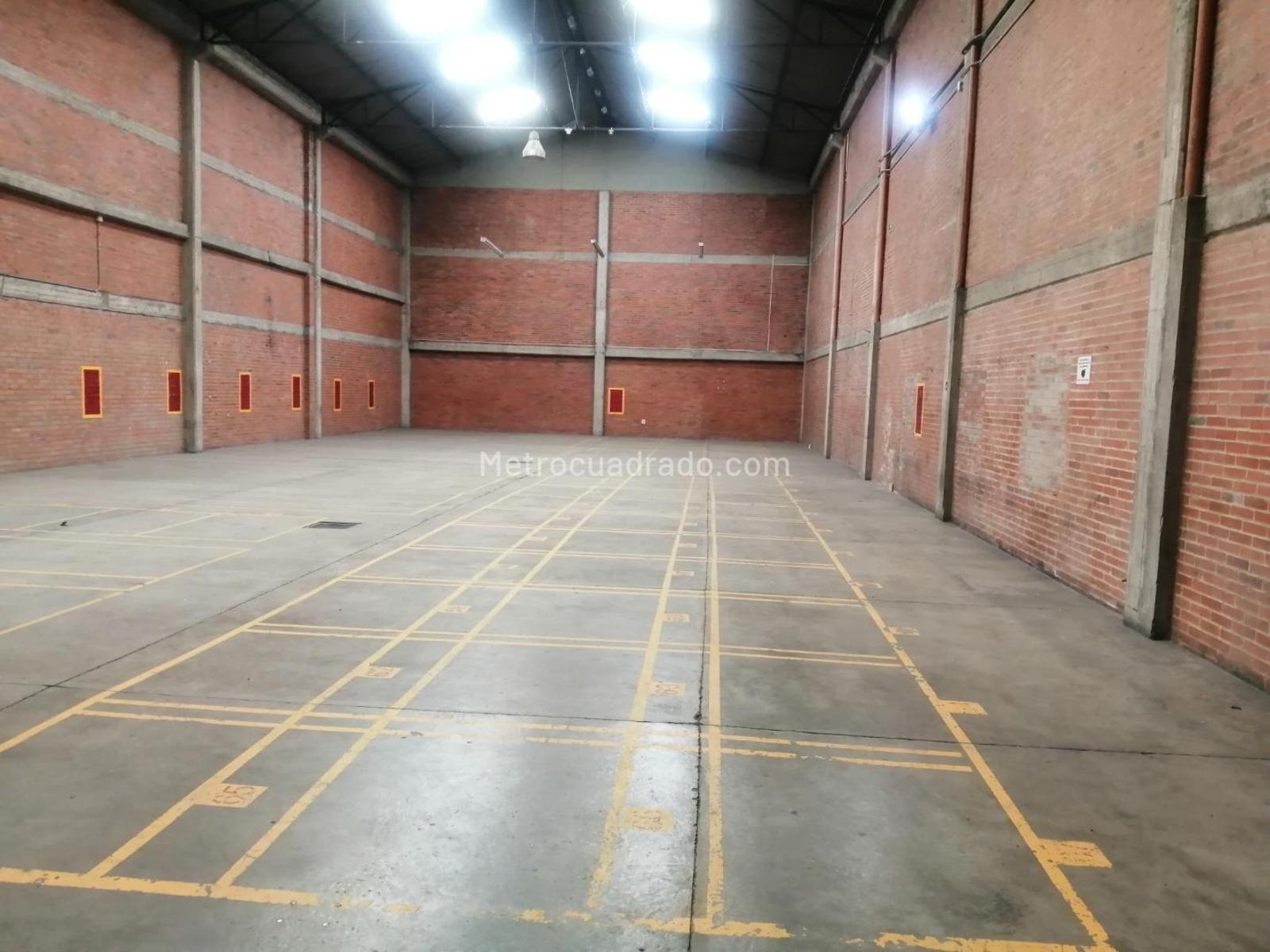 Venta de Bodega en Montevideo - Bogotá D.C. - 3636-M2702054