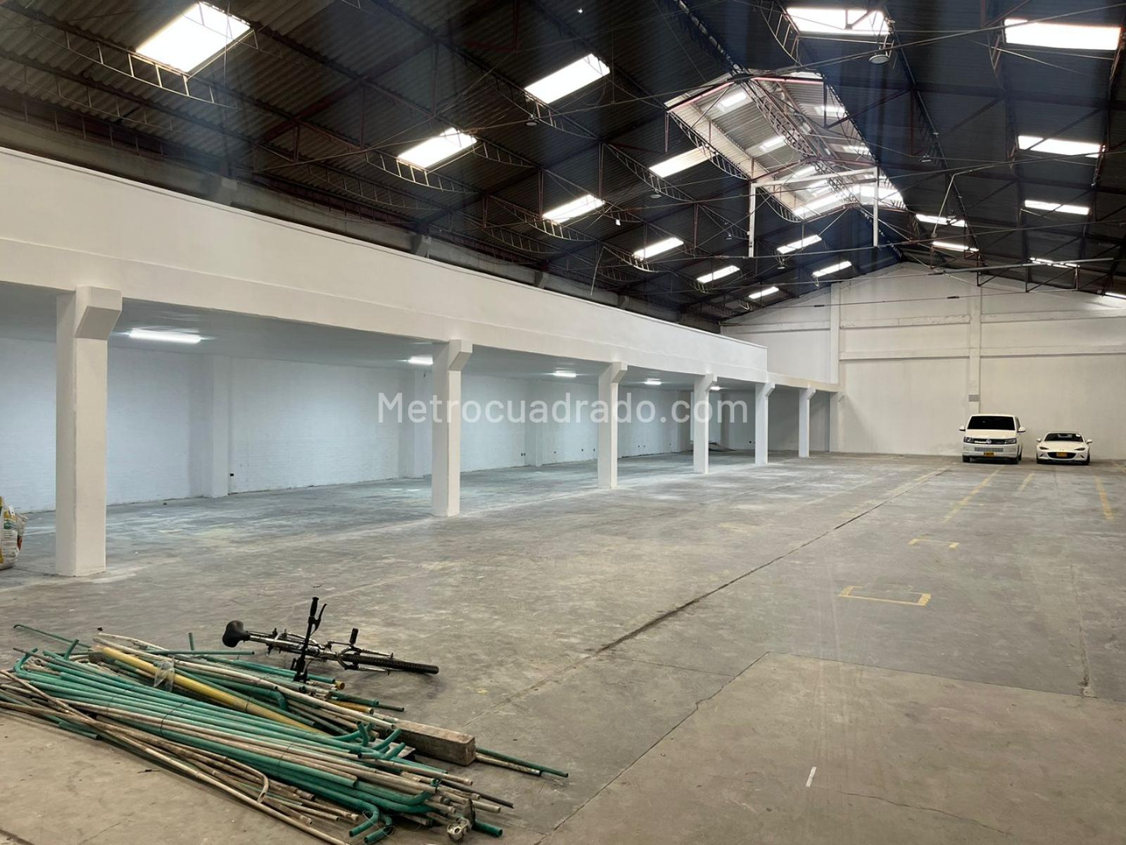 Venta de Bodega en Montevideo - Bogotá D.C. - 3636-M4476729