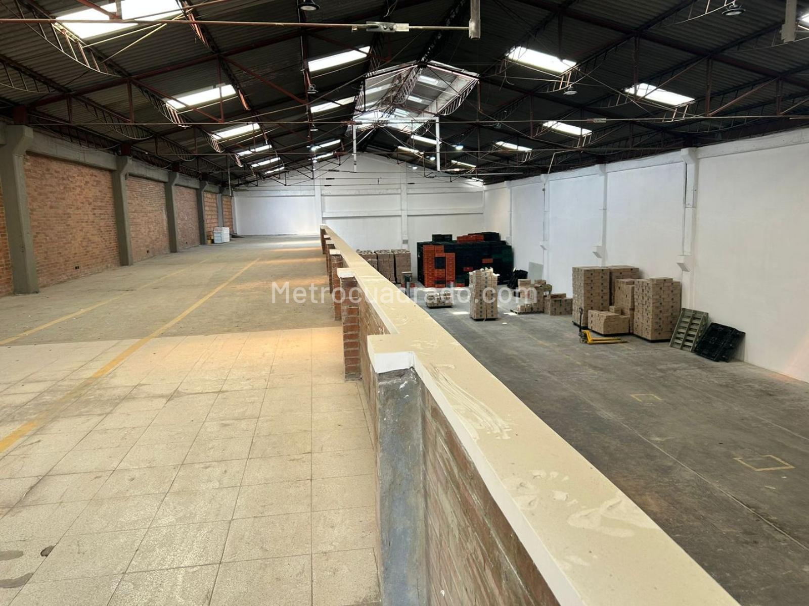 Venta de Bodega en Monte video - Bogotá D.C. - 3636-M5547929