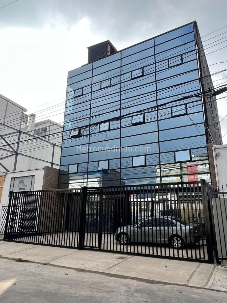 Arriendo de Local Comercial en La castellana - Bogotá D.C. - 412-M5557564