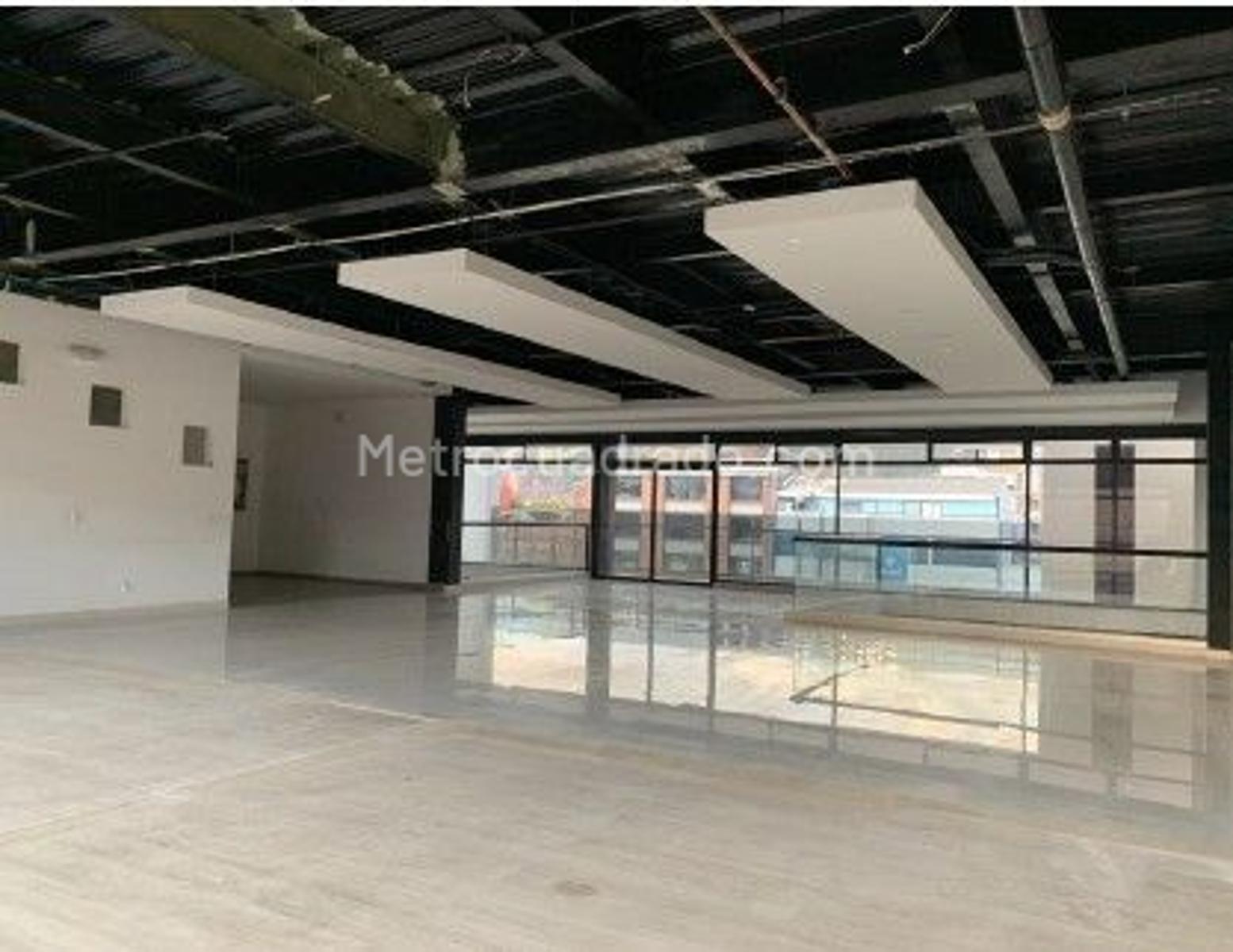 Arriendo de Edificio de Oficinas en Los cedros usaquen - Bogotá D.C. - 537-M5580743