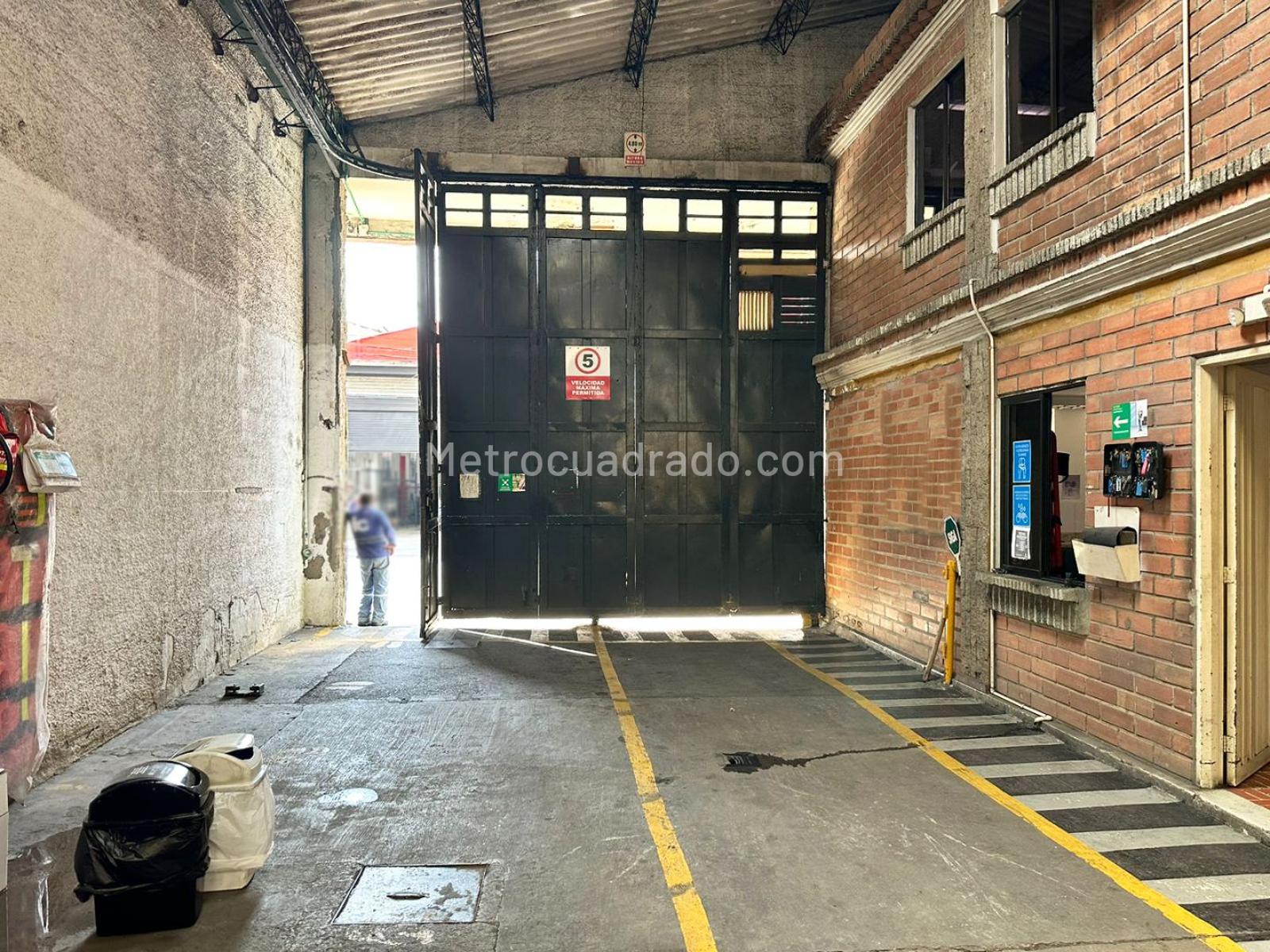 Arriendo de Bodega en La candelaria - Medellín - 687-M4822180