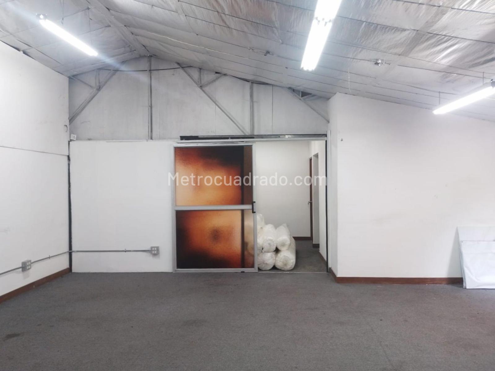 Arriendo de Bodega en La candelaria - Medellín - 687-M4907248