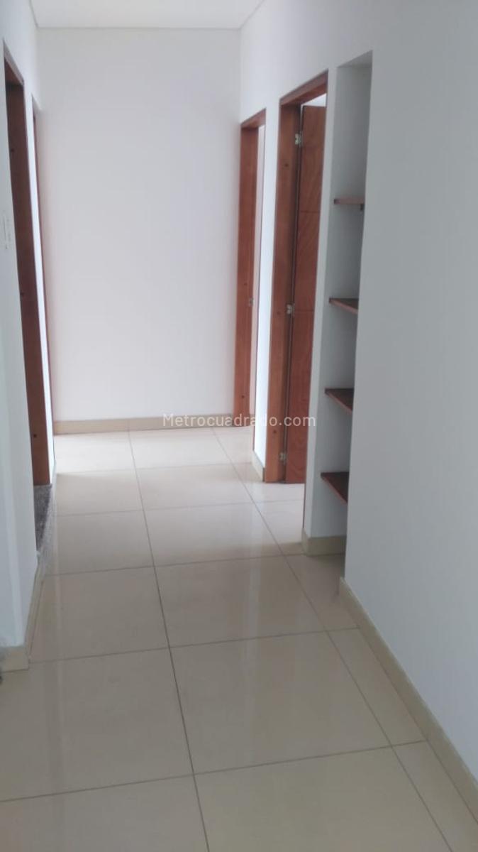 Arriendo de Apartamento en Lago gaitan - Bogotá D.C. - 703-M5271737