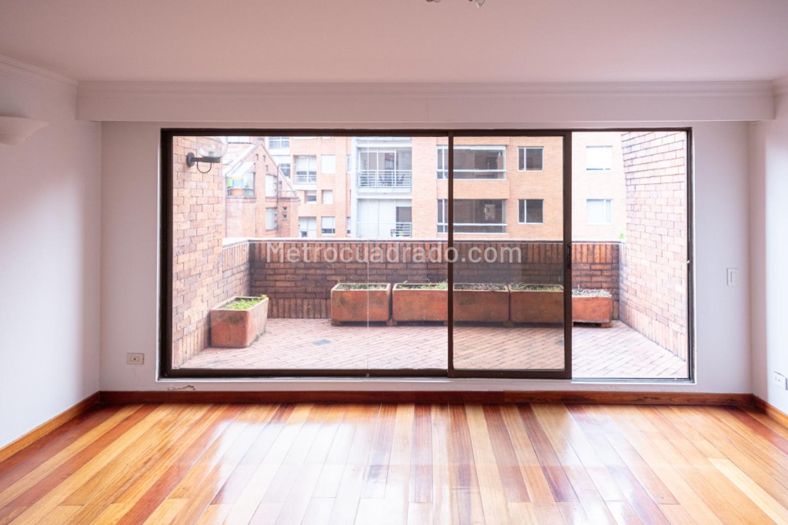 Arriendo de Apartamento en Los rosales - Bogotá D.C. - 703-M5597590