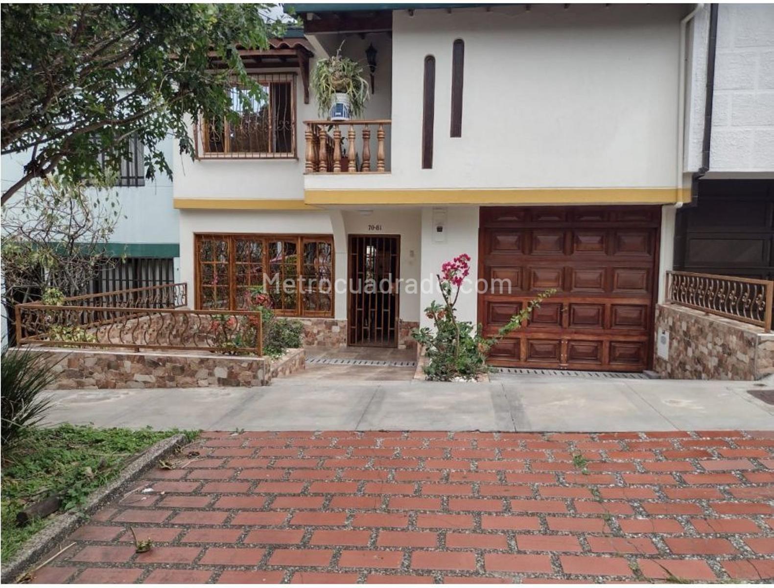 Venta de Casa en Bosques de san pablo zona urbana - Medellín - MC5999065